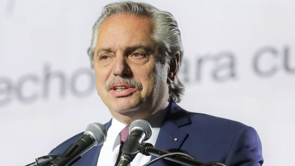 El Presidente inauguró un sanatorio de UPCN y dijo que está "orgulloso ...