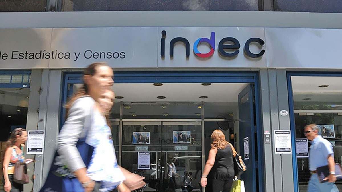 Para los trabajadores del INDEC, el salario mínimo debería superar los ...