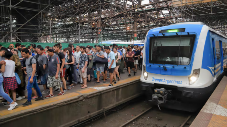 Luz, gas y transporte subieron cinco veces más que los sueldos en el ...